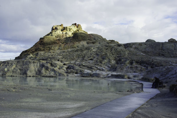 L'ascension du cratère de Vulcano dans les îles Eoliennes - Voyager en ...