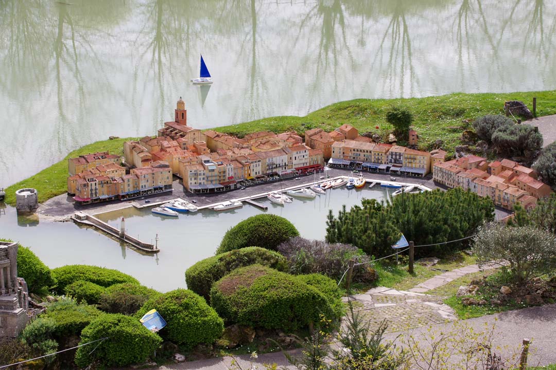 Une journée France Miniature pour découvrir le patrimoine en famille ...