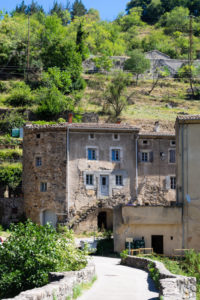 Que faire à Privas et ses environs ? Un week-end sans voiture en centre ...
